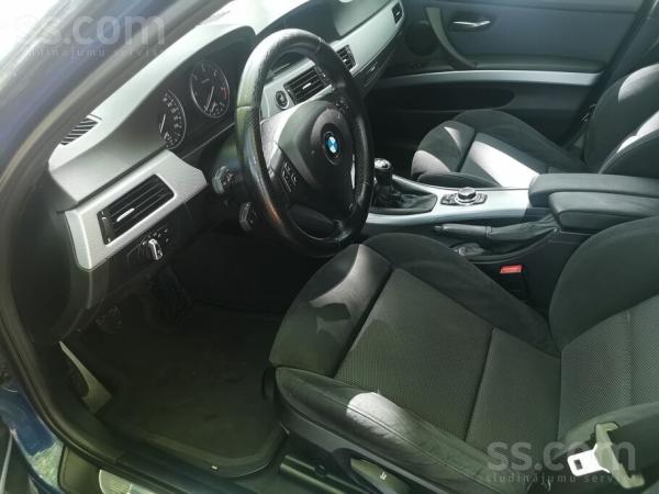 Blue BMW 318 2010 in Bauska, with an engine capacity of 2.00 L and mileage of 352 thousand km for 6499 €, photo 3 on AUTOMOTO.COM.LV