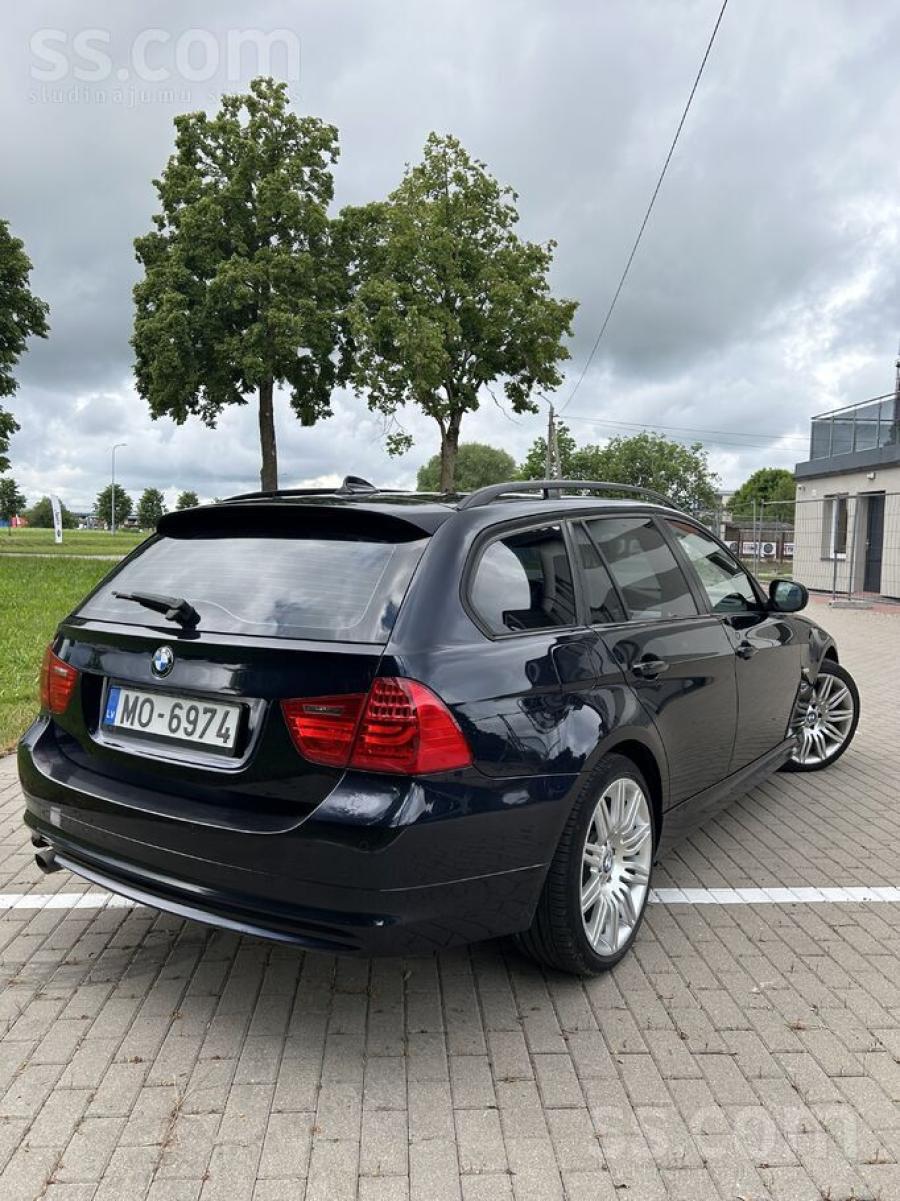 Zils BMW 318 2010 Tukums, ar dzinēja tilpumu 2.00 L un nobraukumu 345 tūkst. km par 4750 €, foto 4 vietnē AUTOMOTO.COM.LV