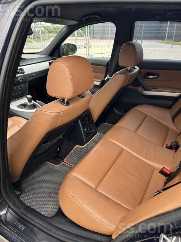 Blue BMW 318 2010 in Tukums, with an engine capacity of 2.00 L and mileage of 345 thousand km for 4750 €, photo 6 on AUTOMOTO.COM.LV