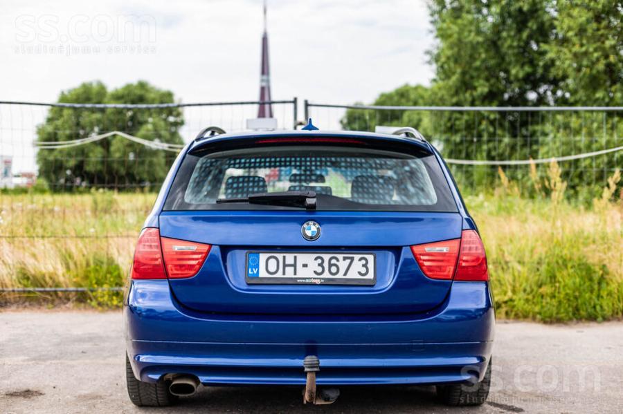 Zils BMW 318 2010 Rīga, ar dzinēja tilpumu 2.00 L un nobraukumu 286 tūkst. km par 5790 €, foto 9 vietnē AUTOMOTO.COM.LV