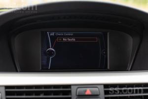 Zils BMW 318 2010 Rīga, ar dzinēja tilpumu 2.00 L un nobraukumu 286 tūkst. km par 5790 €, foto 22 vietnē AUTOMOTO.COM.LV
