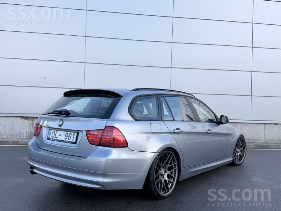 Zils BMW 318 2010 Rīga, ar dzinēja tilpumu 2.00 L un nobraukumu 377 tūkst. km par 4000 €, foto 5 vietnē AUTOMOTO.COM.LV