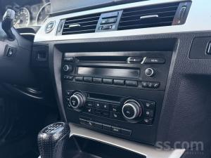 Zils BMW 318 2010 Rīga, ar dzinēja tilpumu 2.00 L un nobraukumu 377 tūkst. km par 4000 €, foto 11 vietnē AUTOMOTO.COM.LV