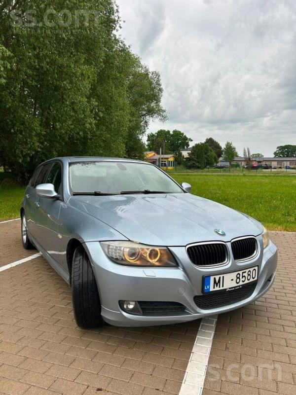 Zils BMW 318 2010 Rīga, ar dzinēja tilpumu 2.00 L un nobraukumu 266 tūkst. km par 3200 €, foto 1 vietnē AUTOMOTO.COM.LV