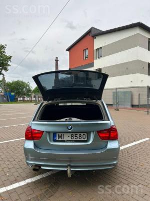 Blue BMW 318 2010 in Riga, with an engine capacity of 2.00 L and mileage of 266 thousand km for 3200 €, photo 8 on AUTOMOTO.COM.LV