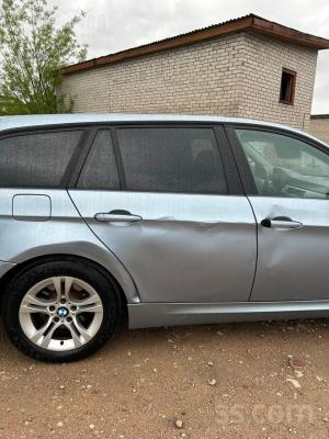 Blue BMW 318 2010 in Riga, with an engine capacity of 2.00 L and mileage of 266 thousand km for 3200 €, photo 9 on AUTOMOTO.COM.LV