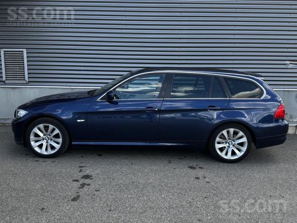 Blue BMW 318 2010 in Riga, with an engine capacity of 2.00 L and mileage of 239 thousand km for 3300 €, photo 2 on AUTOMOTO.COM.LV