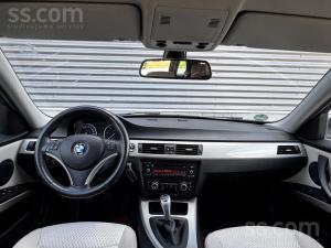 Blue BMW 318 2010 in Riga, with an engine capacity of 2.00 L and mileage of 239 thousand km for 3300 €, photo 14 on AUTOMOTO.COM.LV