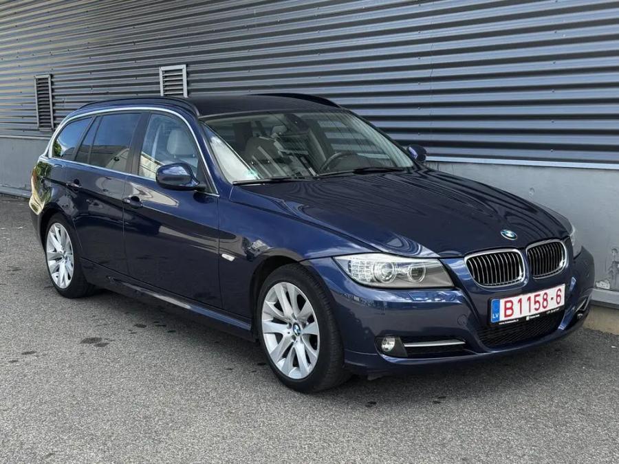 Blue BMW 318 2010 in Riga, with an engine capacity of 2.00 L and mileage of 239 thousand km for 3300 €, photo 8 on AUTOMOTO.COM.LV