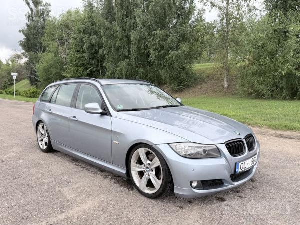 Zils BMW 318 2010 Rīga, ar dzinēja tilpumu 2.00 L un nobraukumu 378 tūkst. km par 3150 €, foto 2 vietnē AUTOMOTO.COM.LV