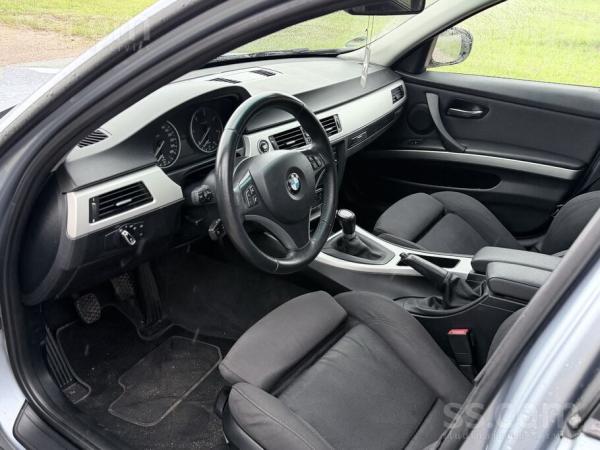 Zils BMW 318 2010 Rīga, ar dzinēja tilpumu 2.00 L un nobraukumu 378 tūkst. km par 3150 €, foto 5 vietnē AUTOMOTO.COM.LV