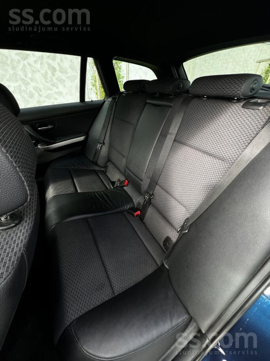Blue BMW 318 2010 in Riga, with an engine capacity of 2.00 L and mileage of 317 thousand km for 4550 €, photo 7 on AUTOMOTO.COM.LV