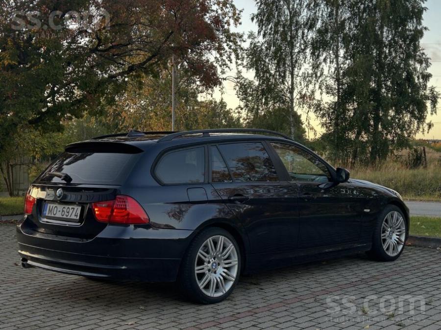 Blue BMW 318 2010 in Tukums, with an engine capacity of 2.00 L and mileage of 348 thousand km for 4500 €, photo 6 on AUTOMOTO.COM.LV