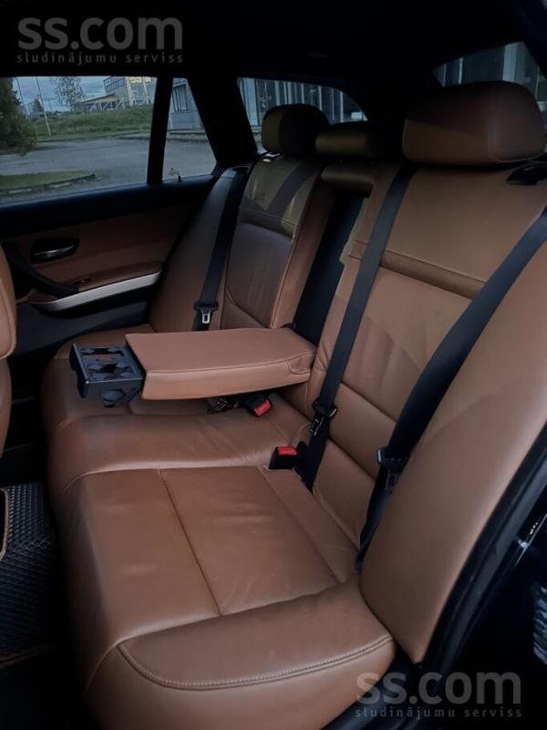 Zils BMW 318 2010 Tukums, ar dzinēja tilpumu 2.00 L un nobraukumu 348 tūkst. km par 4500 €, foto 9 vietnē AUTOMOTO.COM.LV