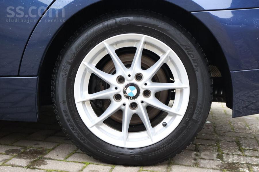 Zils BMW 318 2011 Valmiera, ar dzinēja tilpumu 2.00 L un nobraukumu 384 tūkst. km par 3795 €, foto 30 vietnē AUTOMOTO.COM.LV