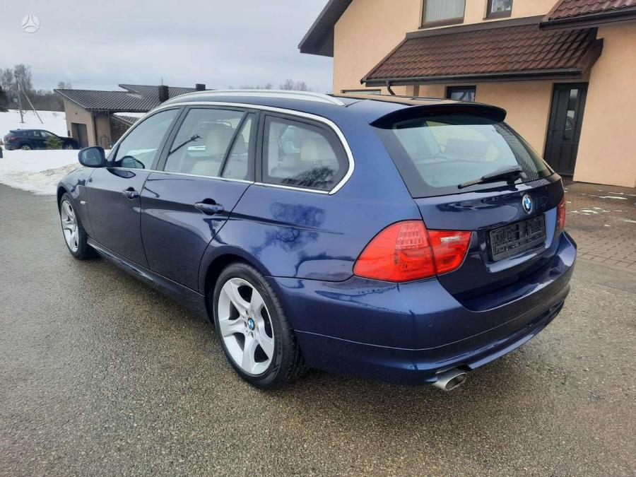 Zils BMW 318 2011 Alīta, ar dzinēja tilpumu 2.00 L un nobraukumu 205 tūkst. km par 4150 €, foto 4 vietnē AUTOMOTO.COM.LV