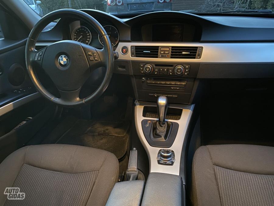 Blue BMW 318 2011 in Vilkaviskis, with an engine capacity of 2.00 L and mileage of 265 thousand km for 4999 €, photo 10 on AUTOMOTO.COM.LV