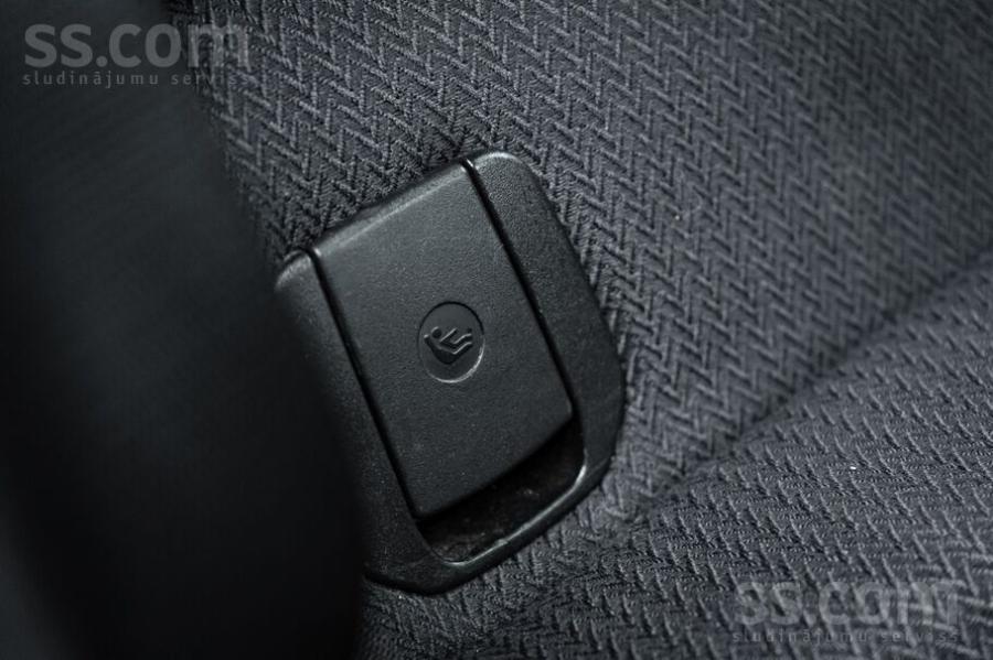 Zils BMW 318 2011 Rīga, ar dzinēja tilpumu 2.00 L un nobraukumu 0 tūkst. km par 4950 €, foto 12 vietnē AUTOMOTO.COM.LV