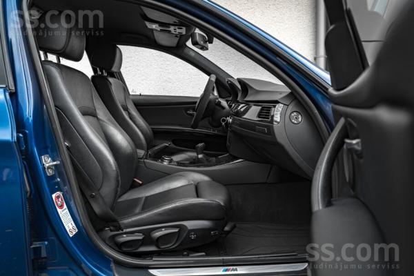 Blue BMW 318 2011 in Riga, with an engine capacity of 2.00 L and mileage of 0 thousand km for 6950 €, photo 8 on AUTOMOTO.COM.LV