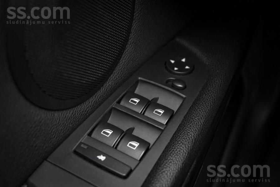 Blue BMW 318 2011 in Riga, with an engine capacity of 2.00 L and mileage of 0 thousand km for 6950 €, photo 27 on AUTOMOTO.COM.LV