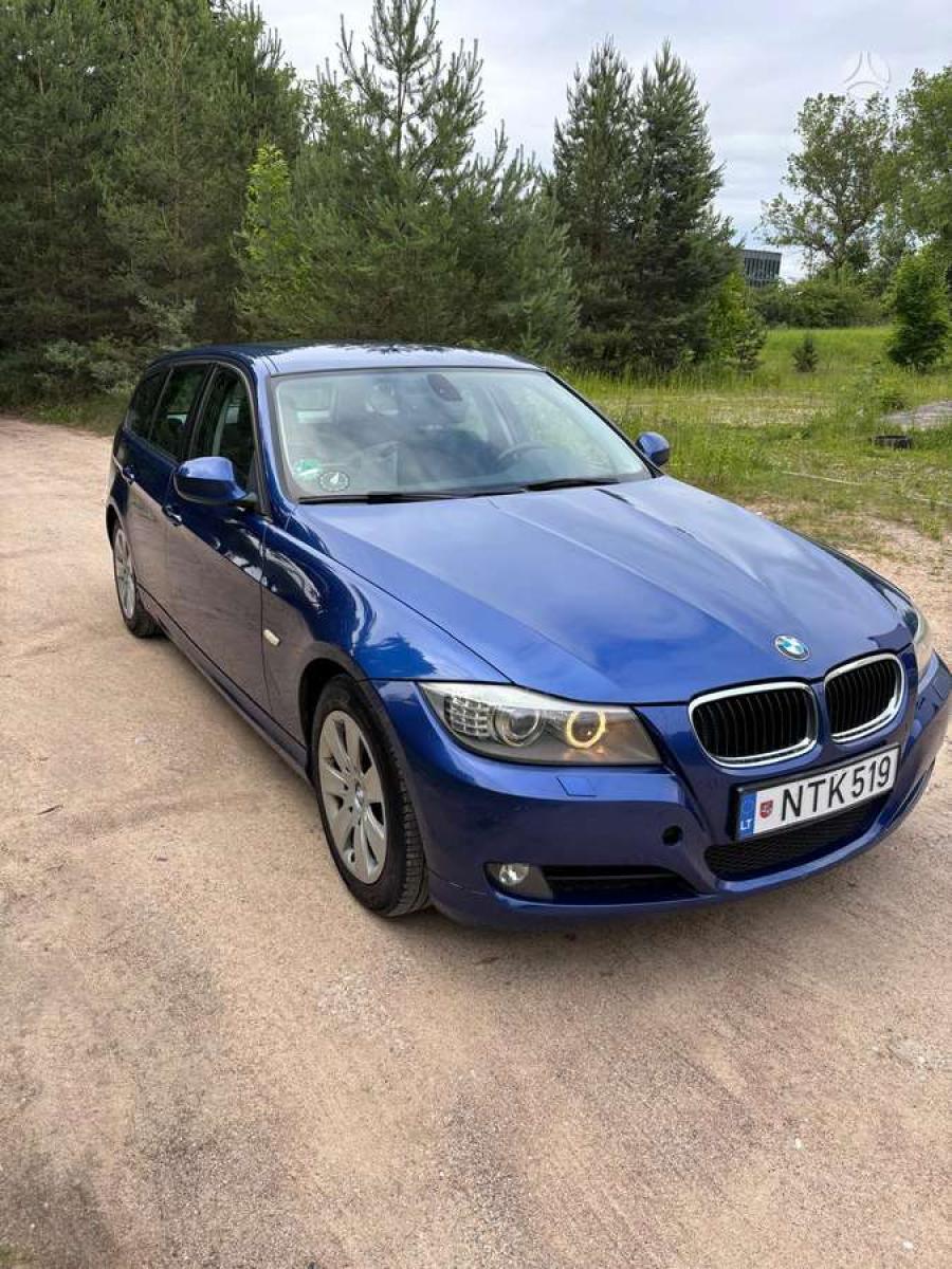 Zils BMW 318 2011 Viļņa, ar dzinēja tilpumu 2.00 L un nobraukumu 276 tūkst. km par 4200 €, foto 1 vietnē AUTOMOTO.COM.LV
