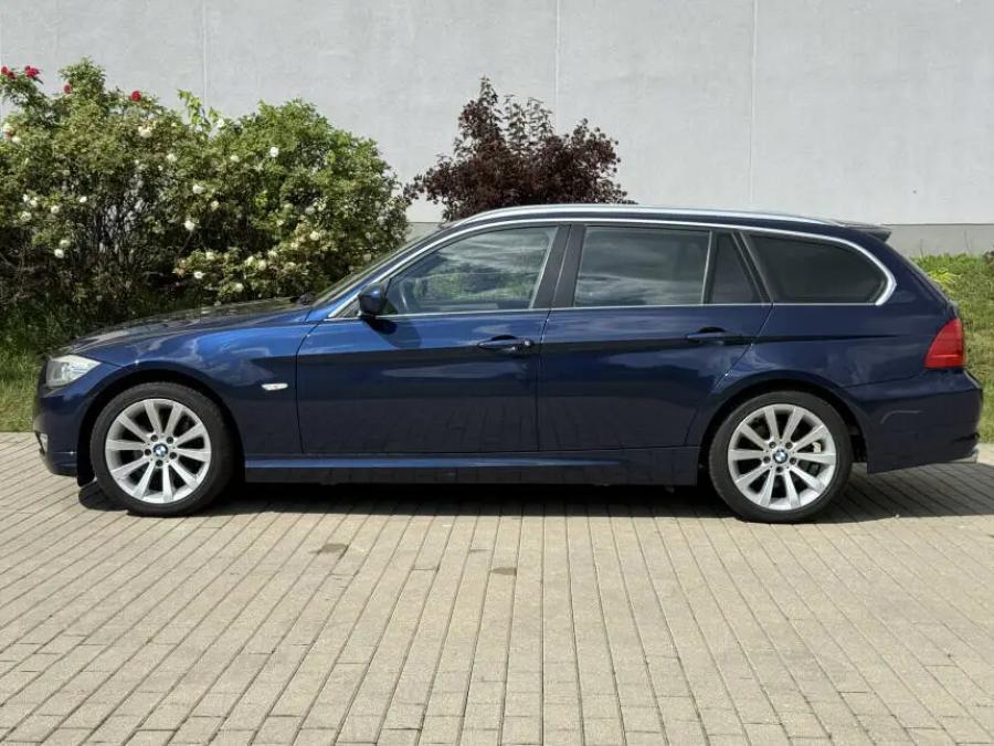 Blue BMW 318 2011 in Riga, with an engine capacity of 2.00 L and mileage of 247 thousand km for 4700 €, photo 11 on AUTOMOTO.COM.LV