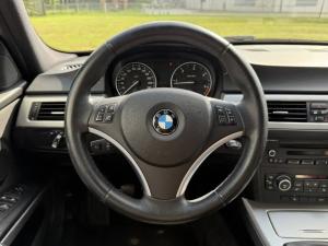 Blue BMW 318 2011 in Riga, with an engine capacity of 2.00 L and mileage of 247 thousand km for 4700 €, photo 21 on AUTOMOTO.COM.LV
