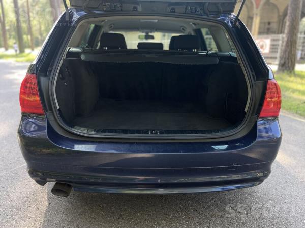 Zils BMW 318 2011 Rīga, ar dzinēja tilpumu 2.00 L un nobraukumu 340 tūkst. km par 3995 €, foto 5 vietnē AUTOMOTO.COM.LV