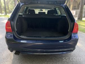 Zils BMW 318 2011 Rīga, ar dzinēja tilpumu 2.00 L un nobraukumu 340 tūkst. km par 3995 €, foto 5 vietnē AUTOMOTO.COM.LV