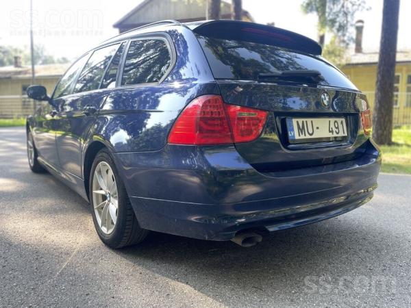 Zils BMW 318 2011 Rīga, ar dzinēja tilpumu 2.00 L un nobraukumu 340 tūkst. km par 3995 €, foto 6 vietnē AUTOMOTO.COM.LV