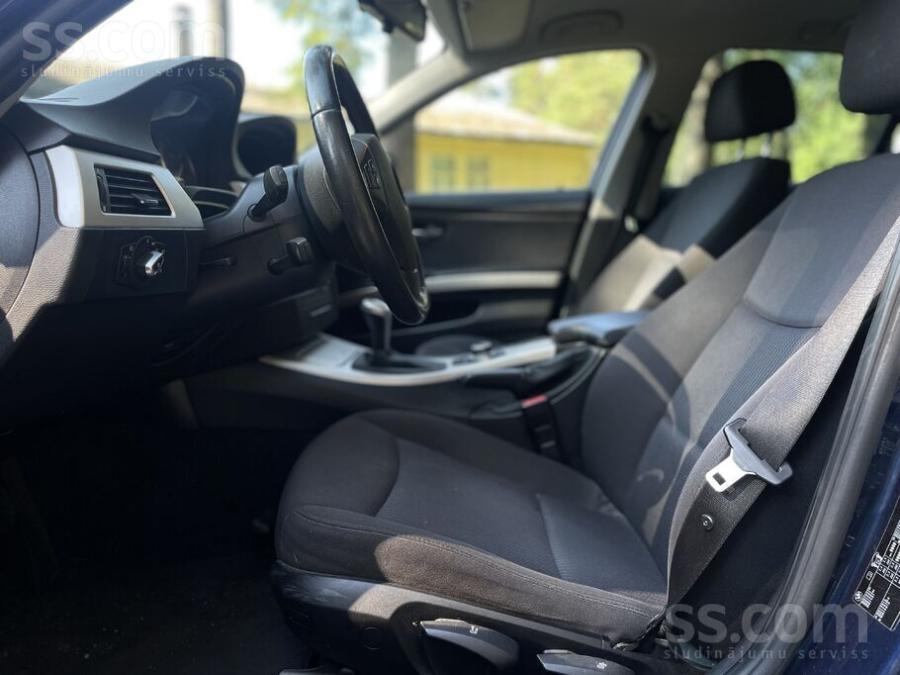 Zils BMW 318 2011 Rīga, ar dzinēja tilpumu 2.00 L un nobraukumu 340 tūkst. km par 3995 €, foto 7 vietnē AUTOMOTO.COM.LV