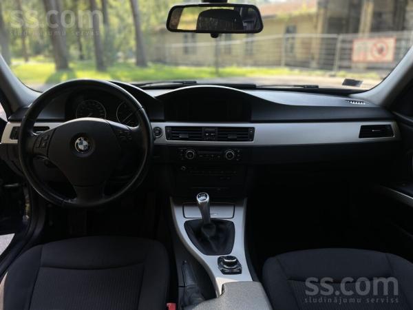 Zils BMW 318 2011 Rīga, ar dzinēja tilpumu 2.00 L un nobraukumu 340 tūkst. km par 3995 €, foto 8 vietnē AUTOMOTO.COM.LV