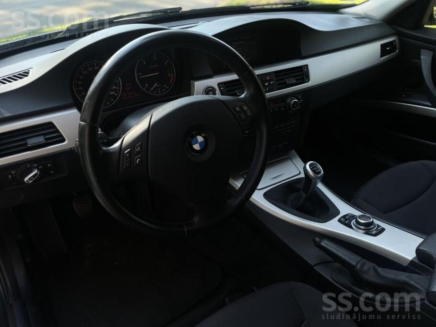 Zils BMW 318 2011 Rīga, ar dzinēja tilpumu 2.00 L un nobraukumu 340 tūkst. km par 3995 €, foto 13 vietnē AUTOMOTO.COM.LV