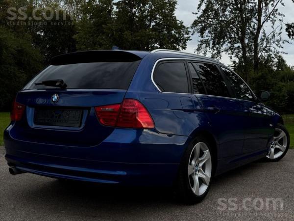 Blue BMW 318 2011 in Tukums, with an engine capacity of 2.00 L and mileage of 344 thousand km for 5950 €, photo 5 on AUTOMOTO.COM.LV