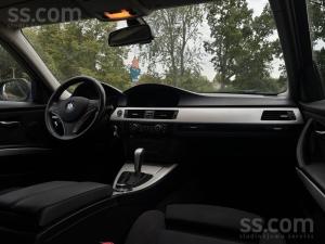 Blue BMW 318 2011 in Tukums, with an engine capacity of 2.00 L and mileage of 344 thousand km for 5950 €, photo 10 on AUTOMOTO.COM.LV