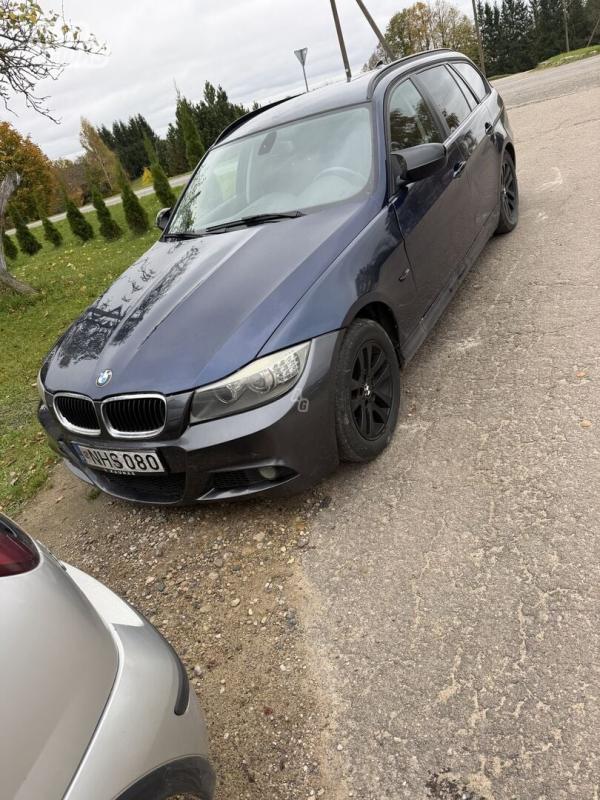 Zils BMW 318 2011 Ukmergė, ar dzinēja tilpumu 2.00 L un nobraukumu 289 tūkst. km par 3200 €, foto 1 vietnē AUTOMOTO.COM.LV