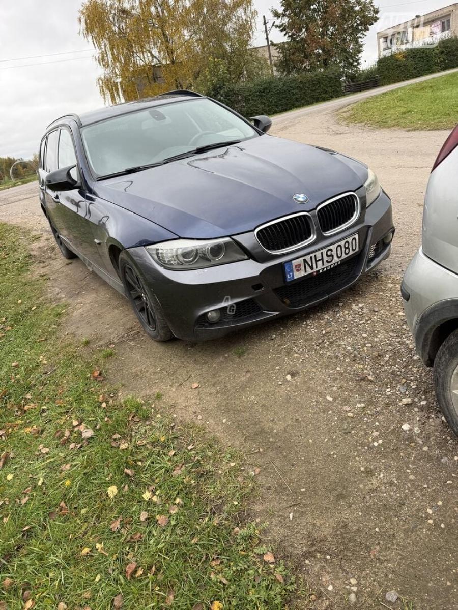 Blue BMW 318 2011 in Ukmerge, with an engine capacity of 2.00 L and mileage of 289 thousand km for 3200 €, photo 3 on AUTOMOTO.COM.LV