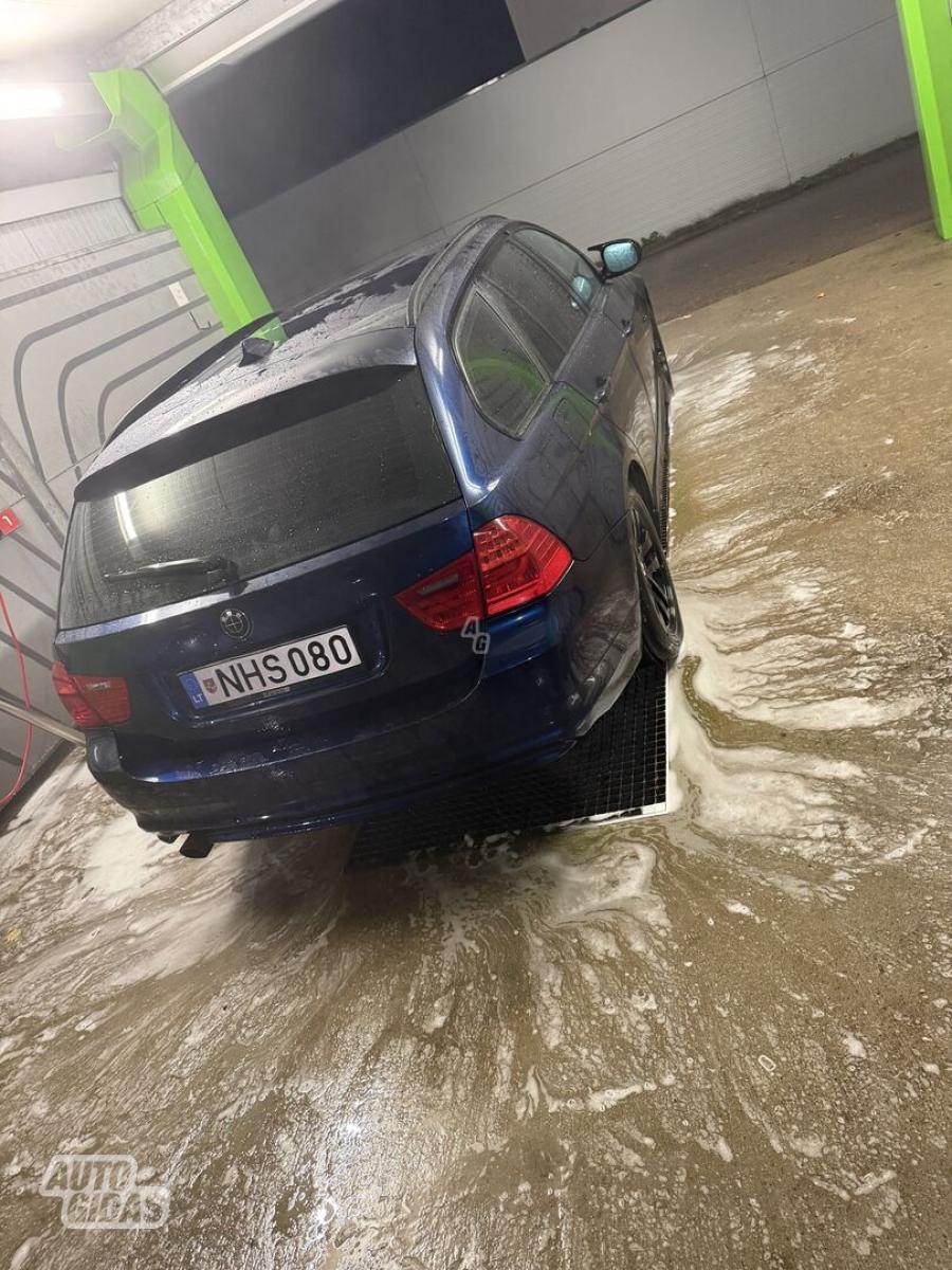 Blue BMW 318 2011 in Ukmerge, with an engine capacity of 2.00 L and mileage of 289 thousand km for 3200 €, photo 7 on AUTOMOTO.COM.LV