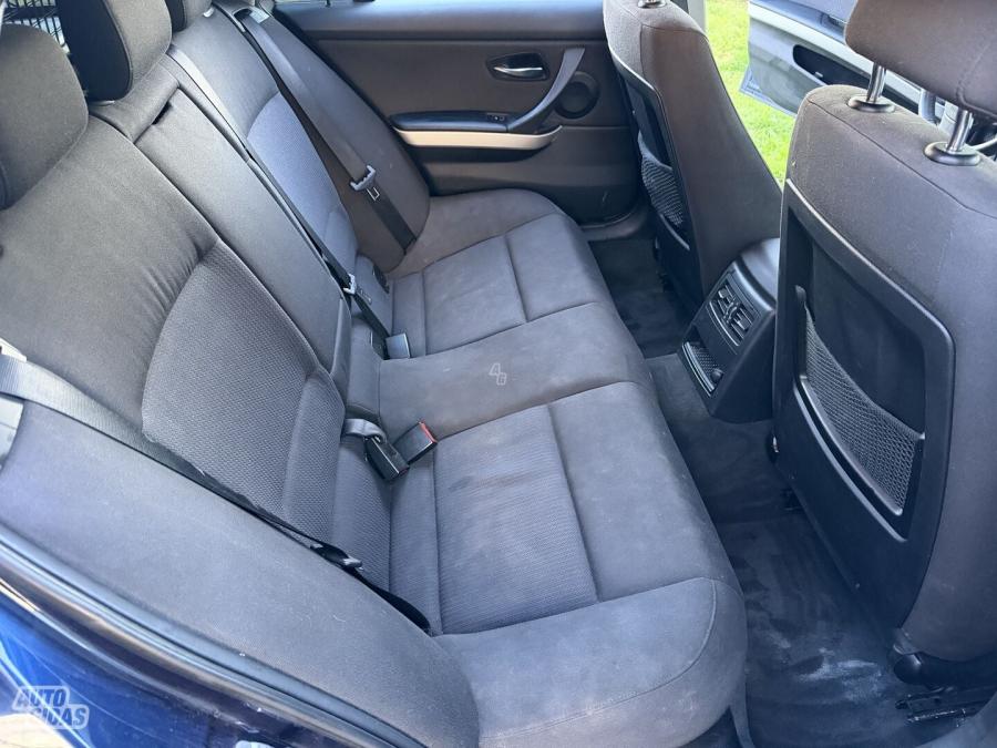 Blue BMW 318 2011 in Ukmerge, with an engine capacity of 2.00 L and mileage of 289 thousand km for 3200 €, photo 15 on AUTOMOTO.COM.LV