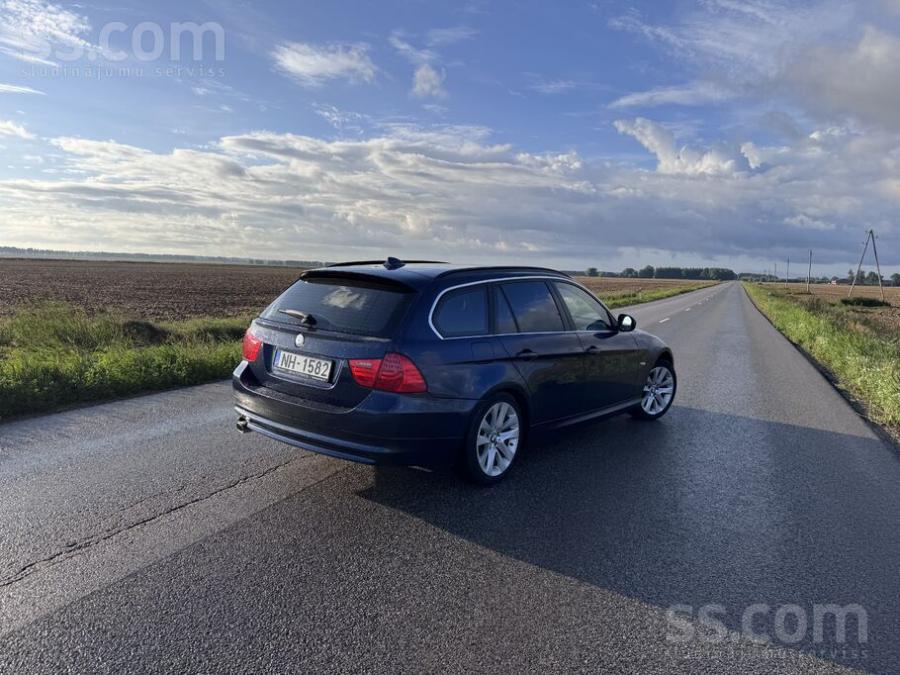 Blue BMW 318 2012 in Ventspils, with an engine capacity of 2.00 L and mileage of 303 thousand km for 5600 €, photo 4 on AUTOMOTO.COM.LV