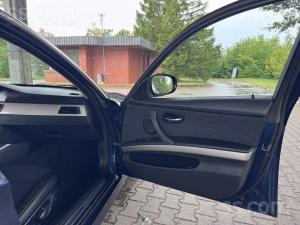 Blue BMW 318 2012 in Ventspils, with an engine capacity of 2.00 L and mileage of 303 thousand km for 5600 €, photo 13 on AUTOMOTO.COM.LV