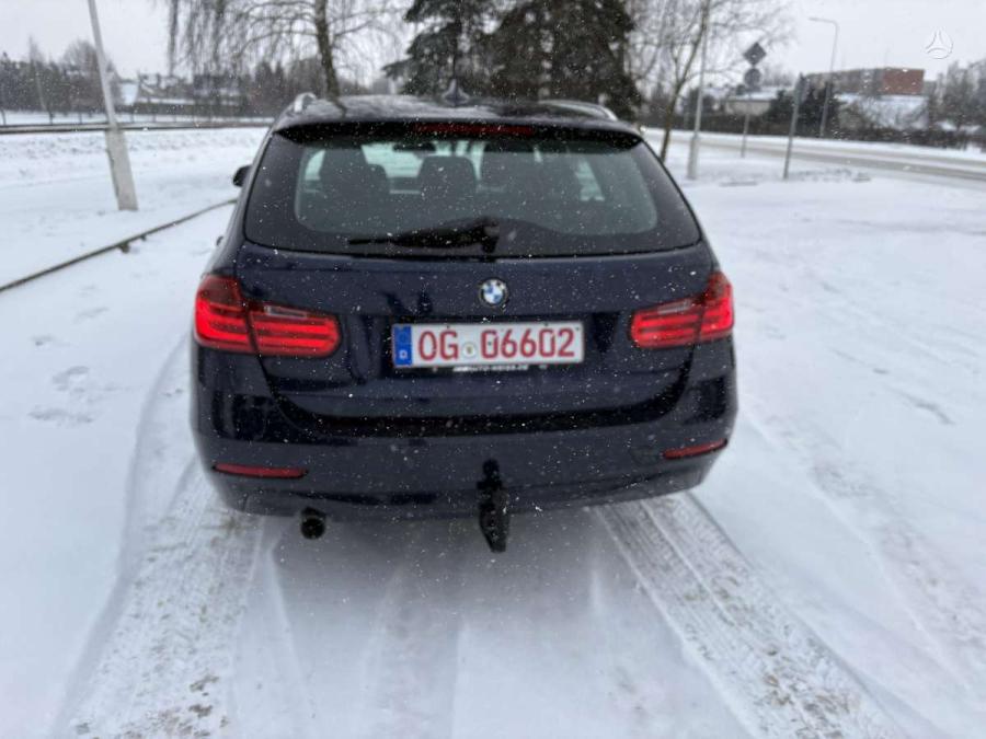 Синий БМВ 318 2013 в Мариямполе, объемом двигателя 2.00 л и пробегом 211 тыс. км за 4999 €, фото 4 на AUTOMOTO.COM.LV