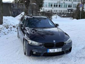 Blue BMW 318 2013 in Kaunas, with an engine capacity of 2.00 L and mileage of 290 thousand km for 8850 €, photo 3 on AUTOMOTO.COM.LV
