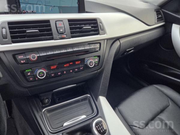 Zils BMW 318 2013 Jelgava, ar dzinēja tilpumu 2.00 L un nobraukumu 0 tūkst. km par 6900 €, foto 10 vietnē AUTOMOTO.COM.LV