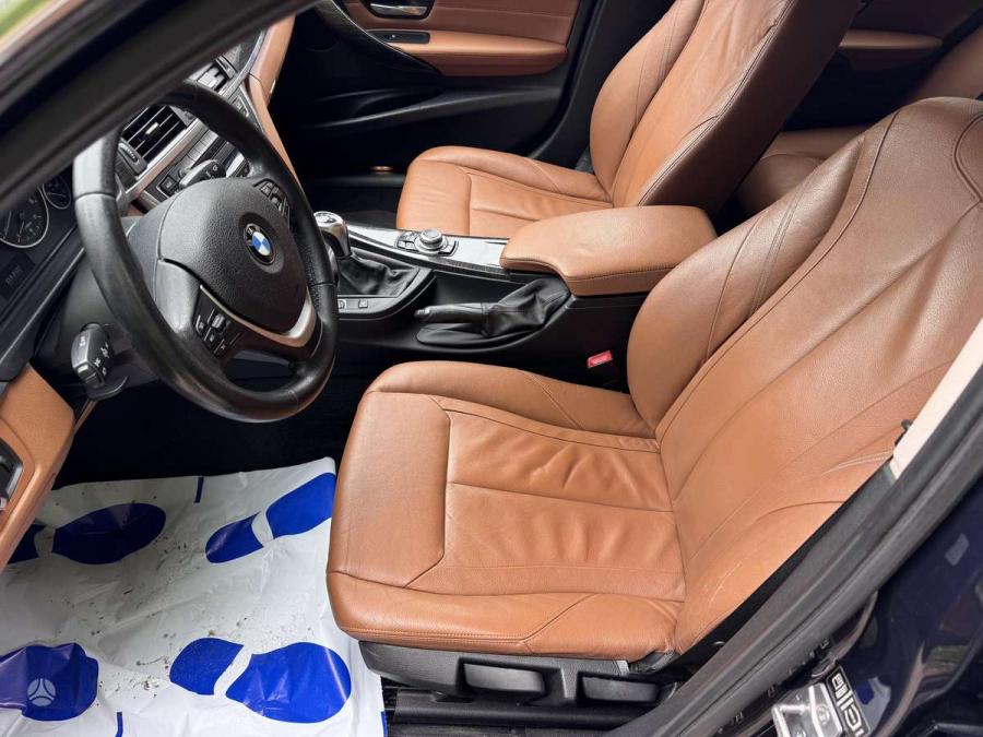 Blue BMW 318 2013 in Siauliai, with an engine capacity of 2.00 L and mileage of 290 thousand km for 5650 €, photo 14 on AUTOMOTO.COM.LV