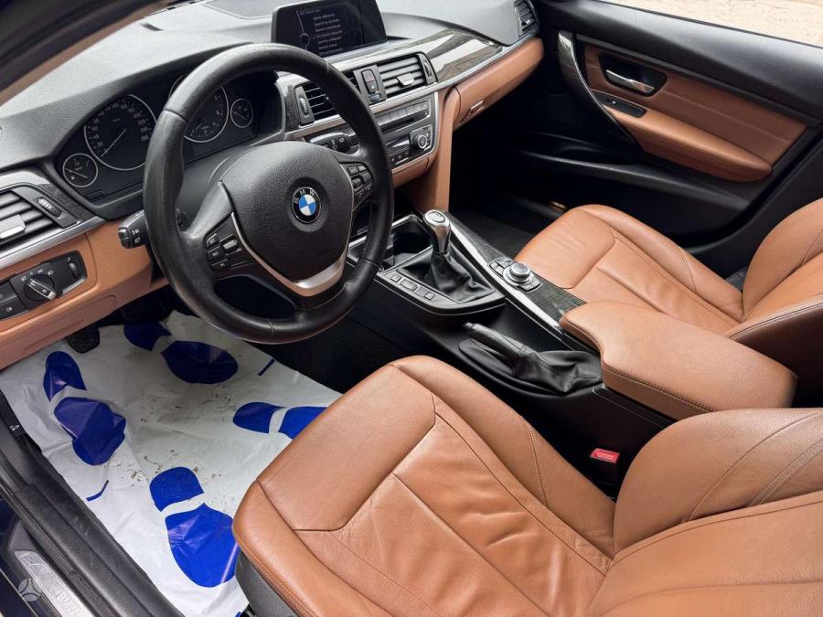 Blue BMW 318 2013 in Siauliai, with an engine capacity of 2.00 L and mileage of 290 thousand km for 5650 €, photo 15 on AUTOMOTO.COM.LV