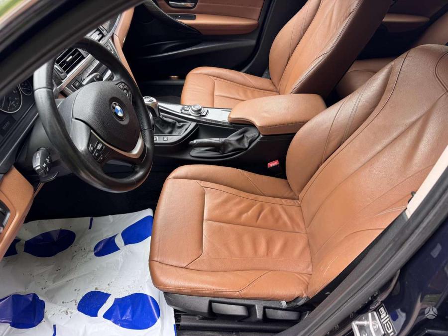 Blue BMW 318 2013 in Siauliai, with an engine capacity of 2.00 L and mileage of 290 thousand km for 5150 €, photo 14 on AUTOMOTO.COM.LV