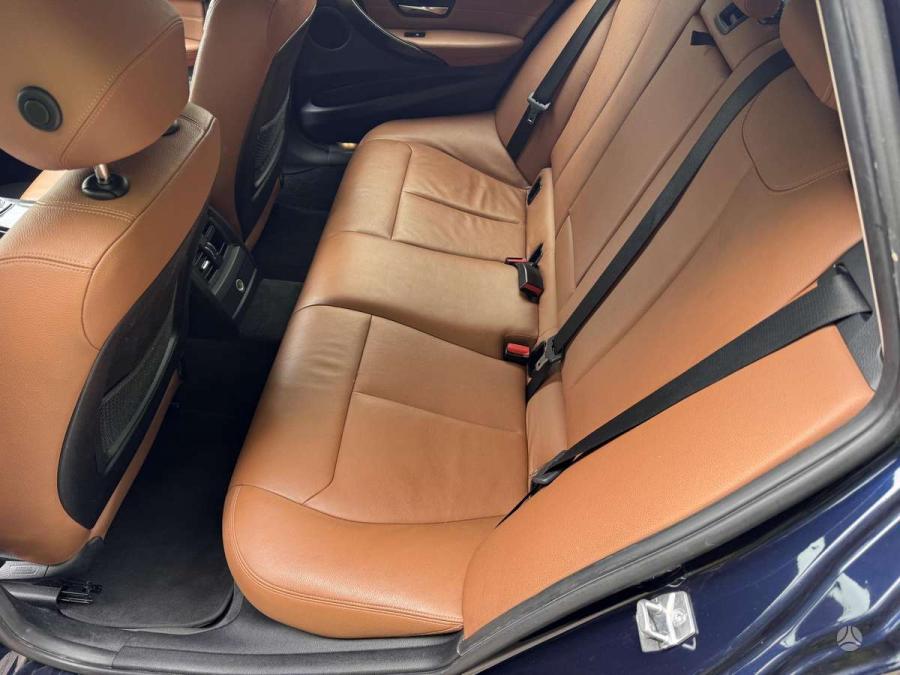 Blue BMW 318 2013 in Siauliai, with an engine capacity of 2.00 L and mileage of 290 thousand km for 5150 €, photo 16 on AUTOMOTO.COM.LV