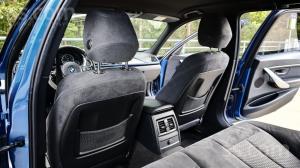 Blue BMW 318 2013 in Riga, with an engine capacity of 2.00 L and mileage of 279 thousand km for 8000 €, photo 4 on AUTOMOTO.COM.LV