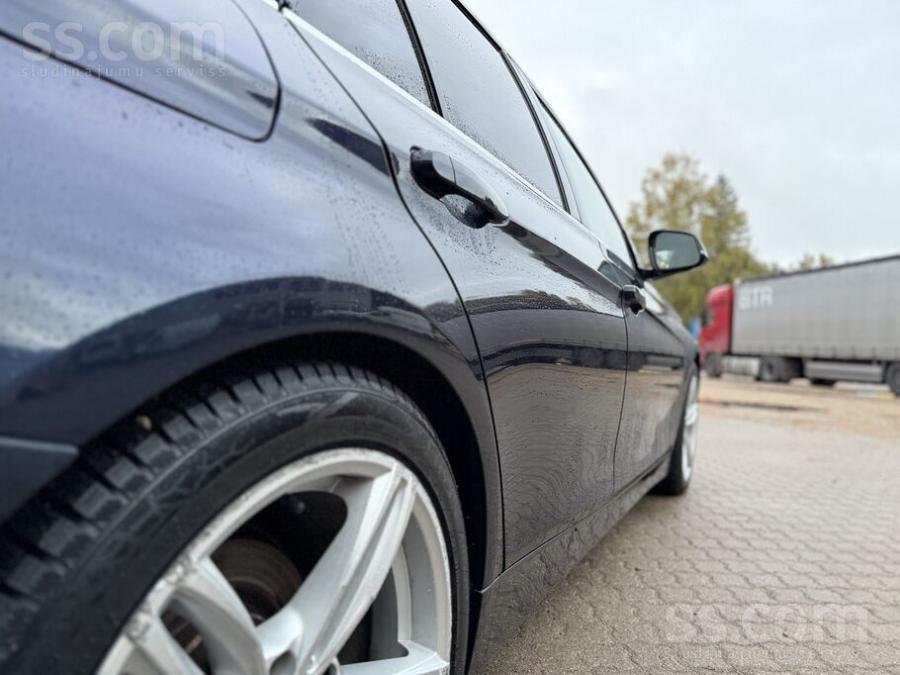 Blue BMW 318 2013 in Riga, with an engine capacity of 1.80 L and mileage of 345 thousand km for 6250 €, photo 12 on AUTOMOTO.COM.LV